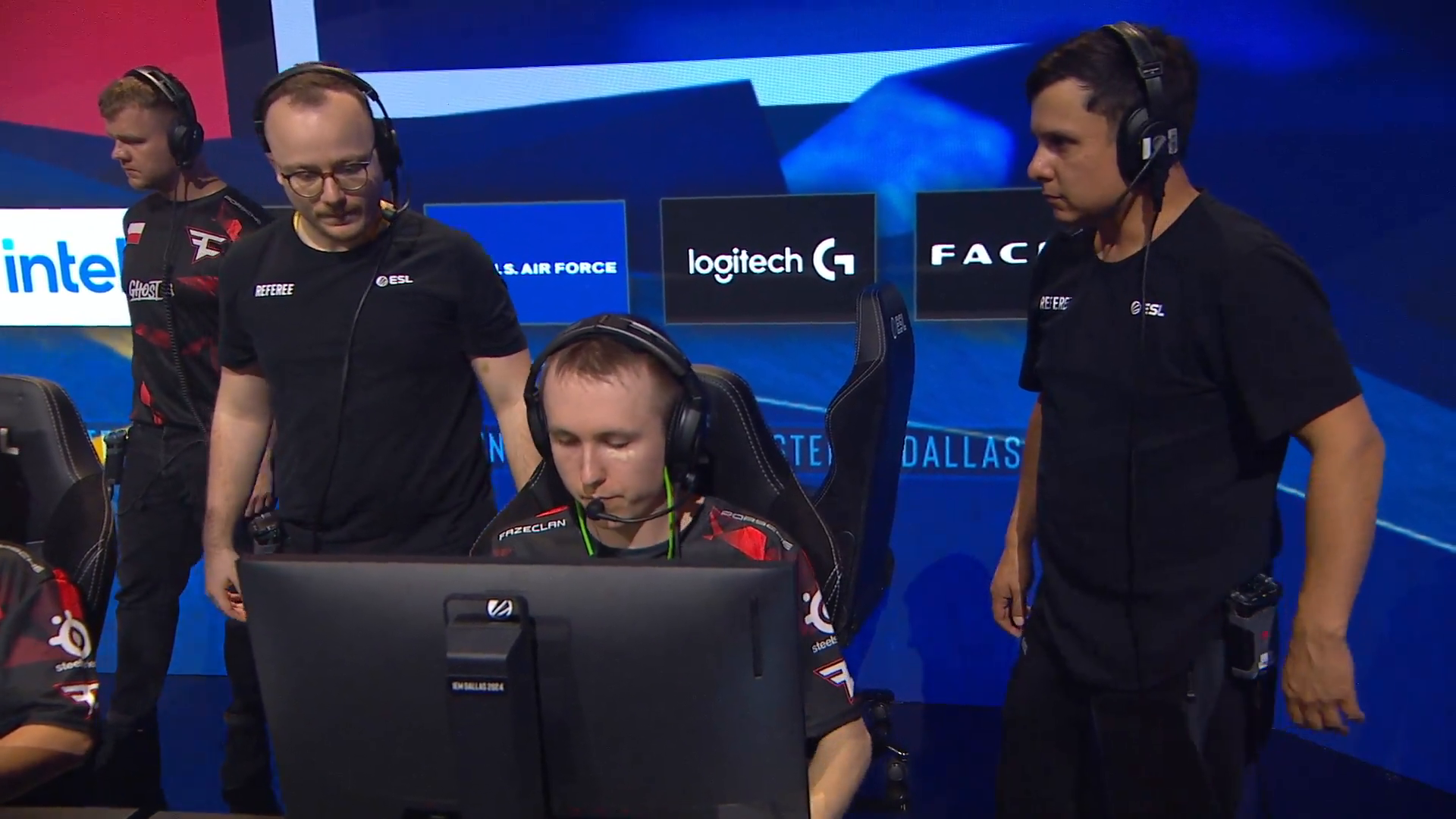 LIVESTREAMFAILS - Watch your favorite Streamers fail!